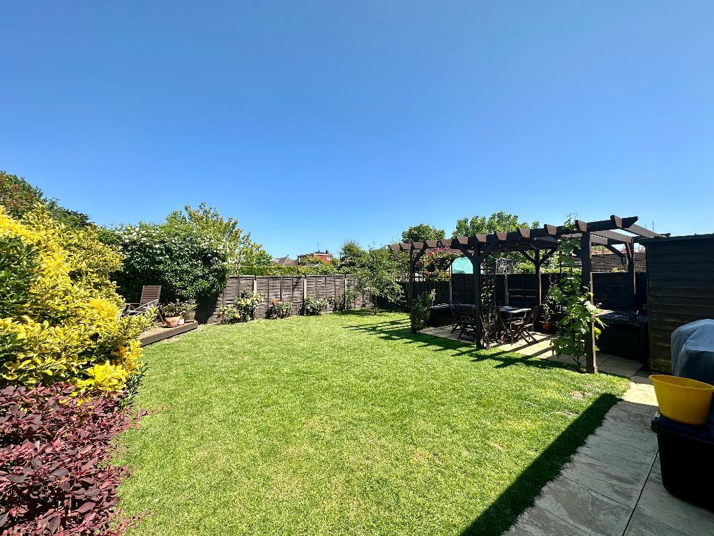 Estate and Letting Agents in Luton - Property Particulars - Indigo ...